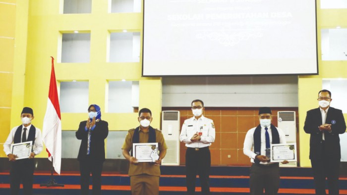 Setahun Dua Angkatan, Kades di Bogor Kuliah di IPB University, Edisi 10 ...