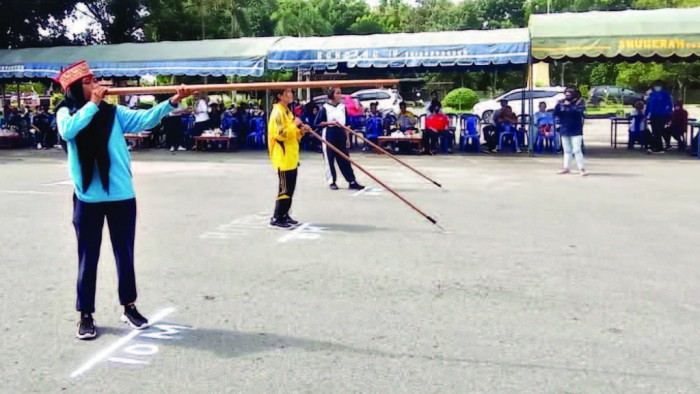 Lestarikan Budaya Melalui Lomba Manyipet, Edisi 25 Agustus 2022 ...