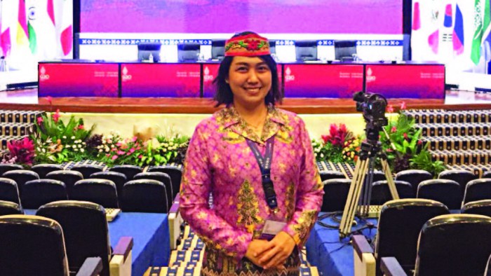Berkumpul dengan Jurnalis Berbagai Negara, 30 Menit Terjemahkan Siaran ...