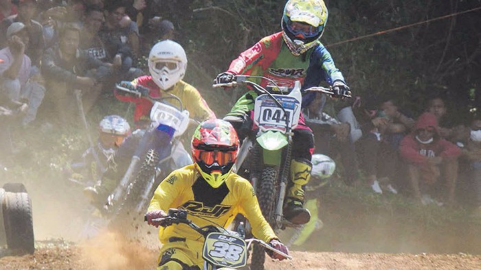 Balap grastrack dari rakyat, oleh rakyat, untuk rakyat, Edisi 08/XIV ...